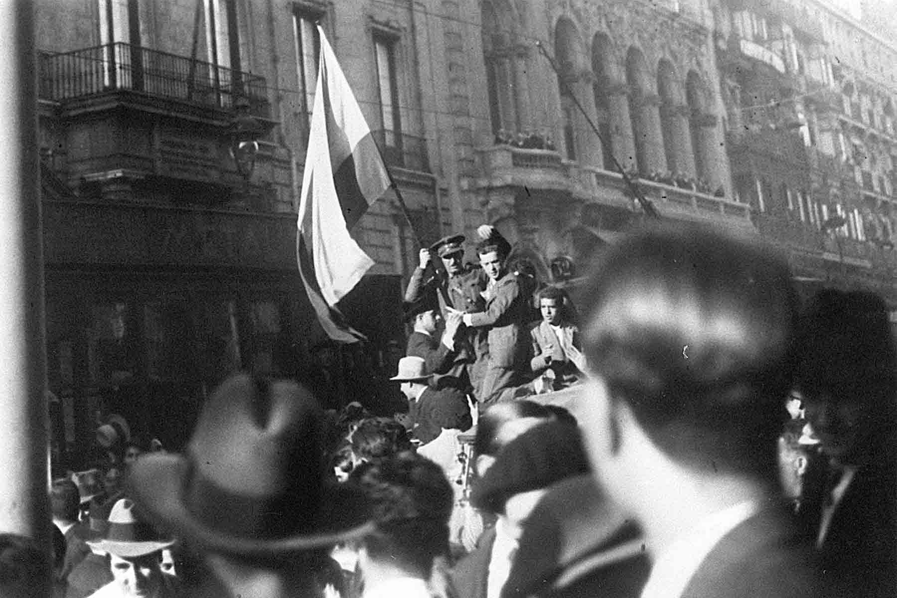 La Llegada De La Segunda República En Abril De 1931 Por Qué Fracasó